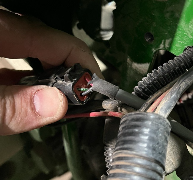 IBBC type change on certain 2019+ Deere R Series Tractors